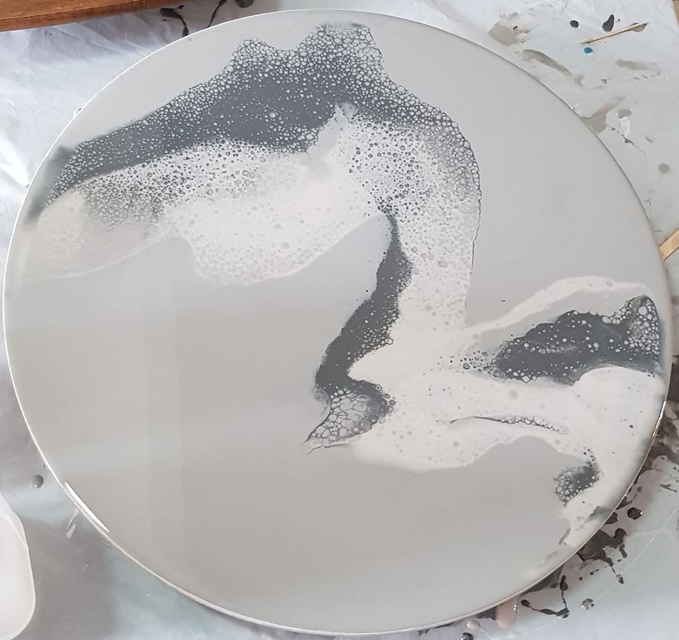 Resin Art Workshop Melbourne Pouring classes | – Trish Rist Designs